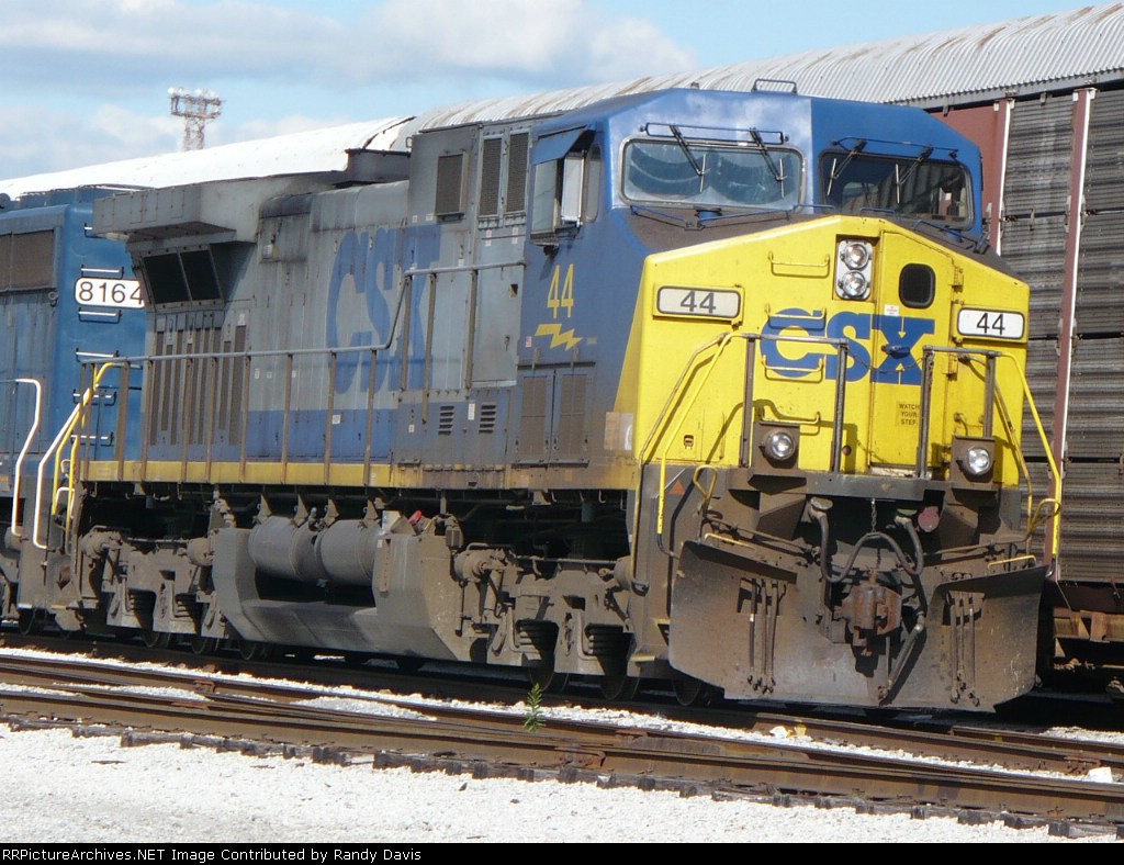 CSX 44 Close-up